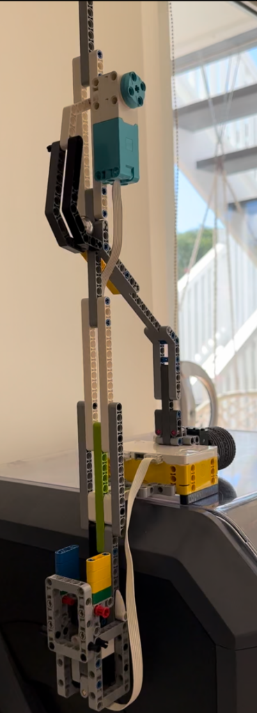 LEGO robotics class - example session (Gravity) - Y5/6 - CreaterSpace